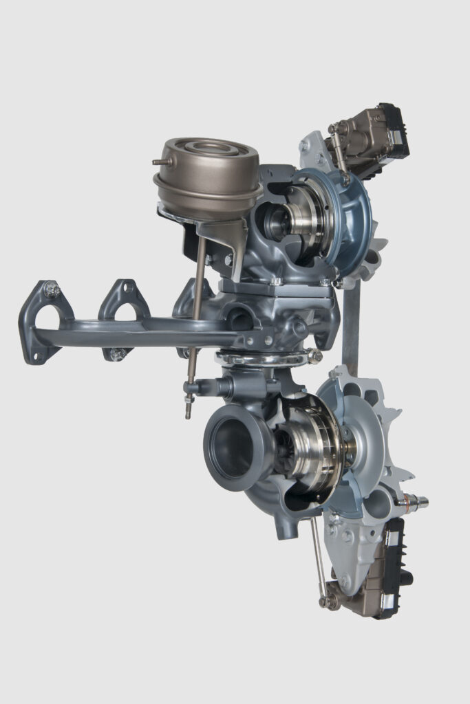 Two-Stage Parallel Turbochargers for Diesel Engines - Garrett Motion