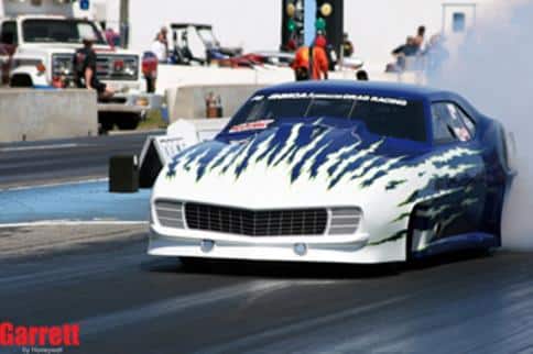 Garrett Team Lutz breaks ET / MPH record at NMCA - Garrett Motion